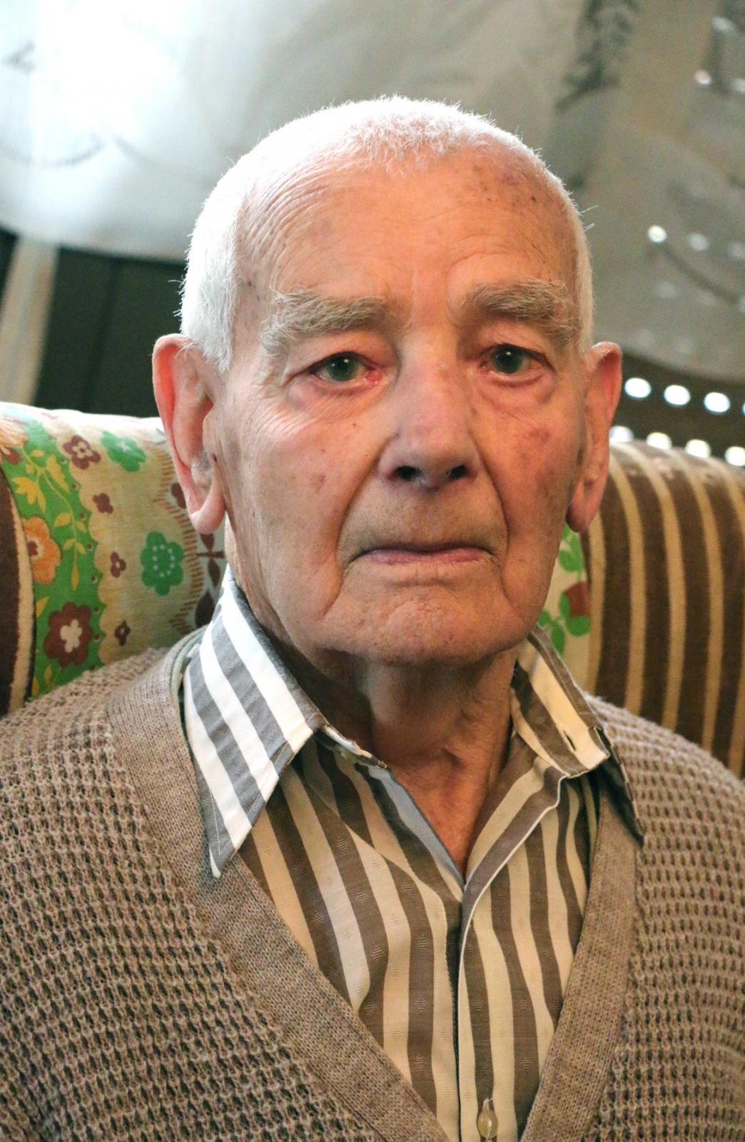 Deák István bácsi 100 éves | Fejlődő Kertváros